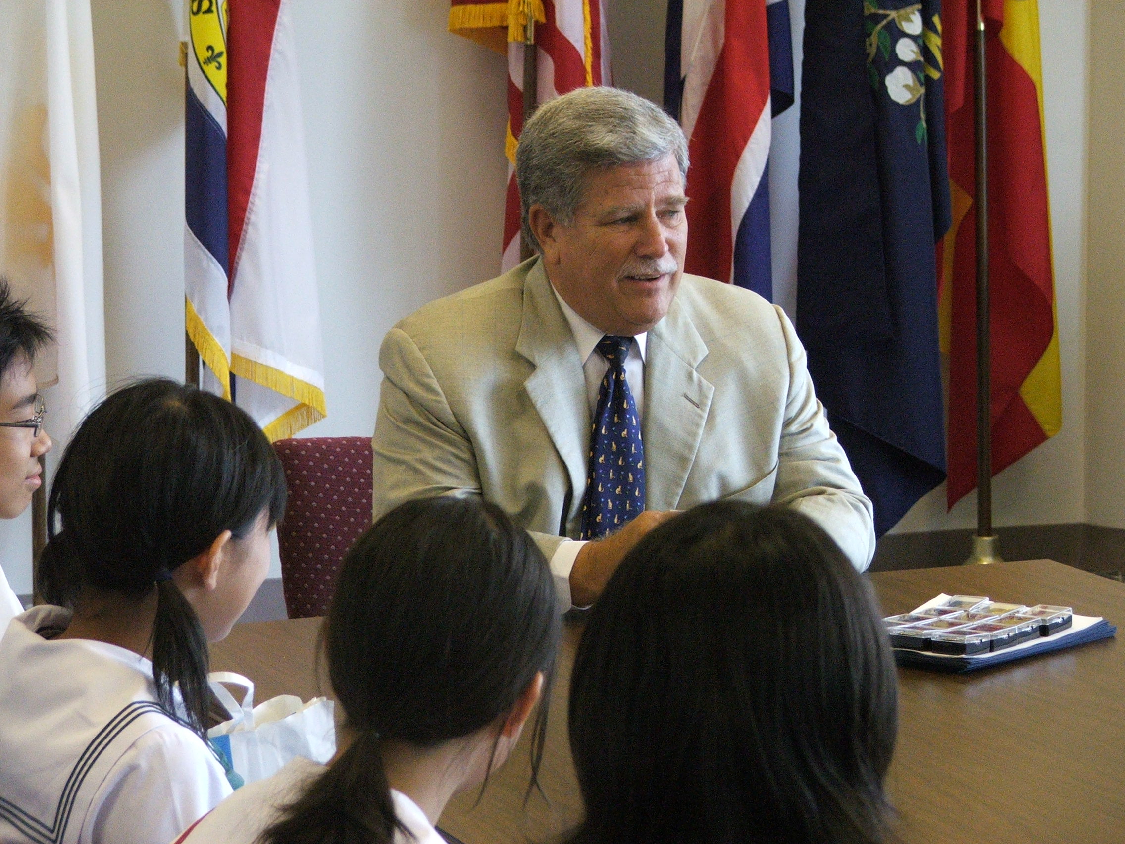 Meeting with Mayor Mike Dow - We